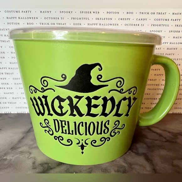Boston Warehouse | Holiday | Wickedly Delicious Green Halloween Souper ...